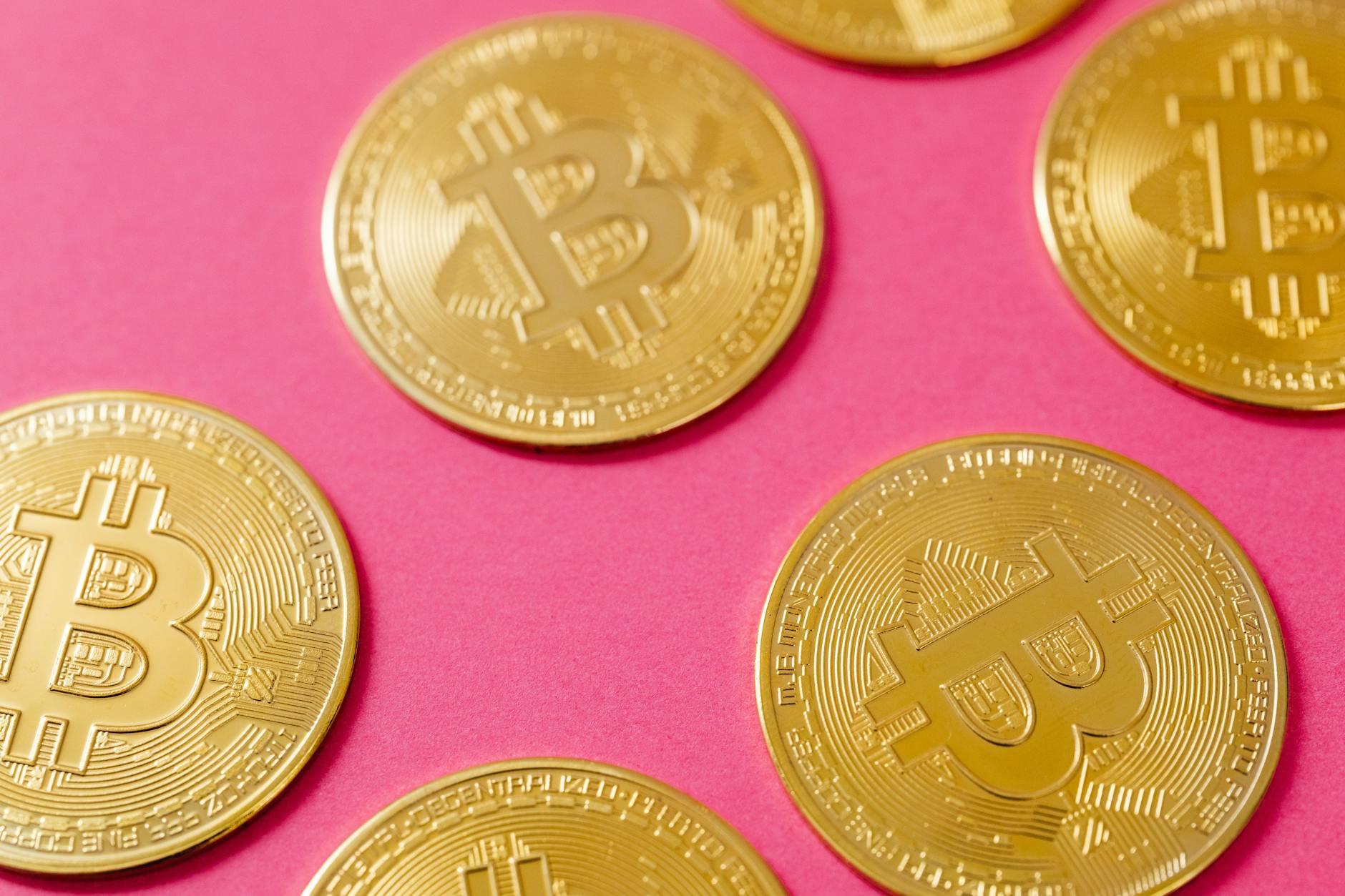 Bitcoin to $180,000, stablecoins to soar in 2026, investor Dan Tapiero ...
